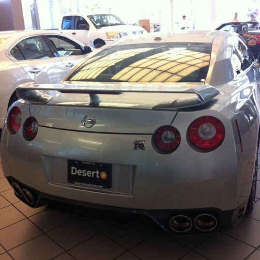AutoNation Nissan Las Vegas - Car Dealership