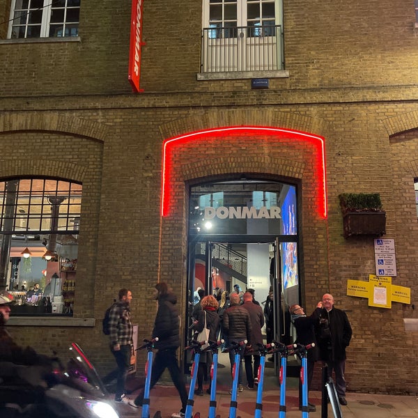 Donmar Warehouse - Theater in Holborn and Covent Garden