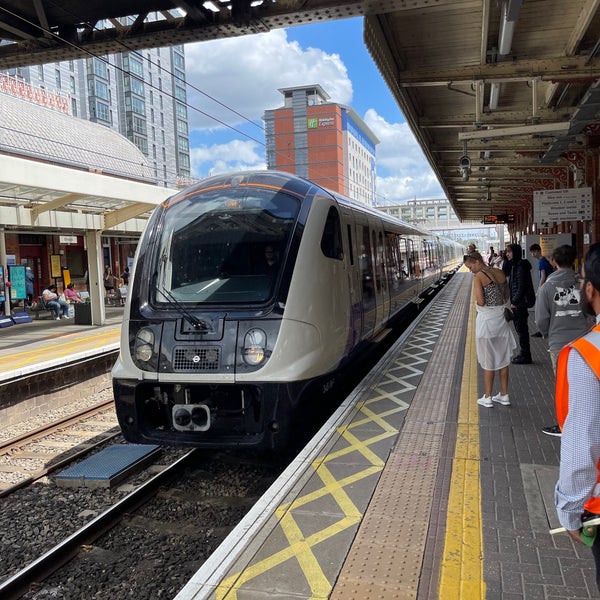 Platform 4 - Platform