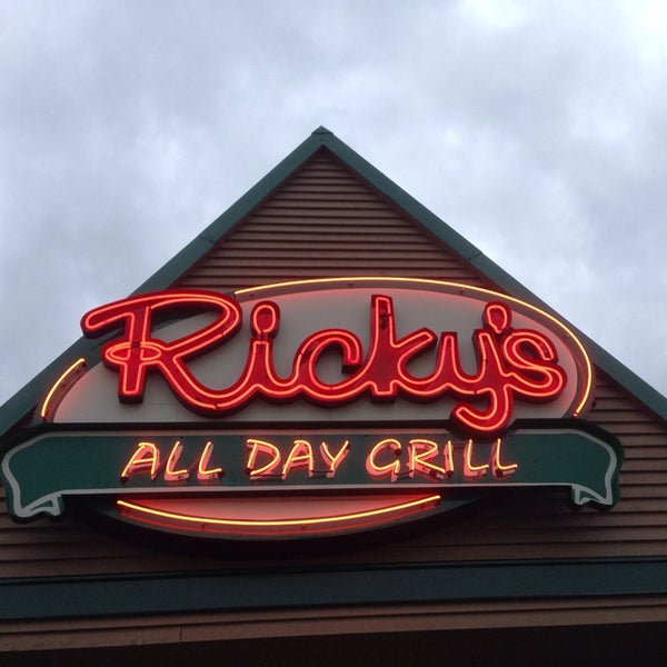 Ricky's Restaurant - Fleetwood - Surrey, BC