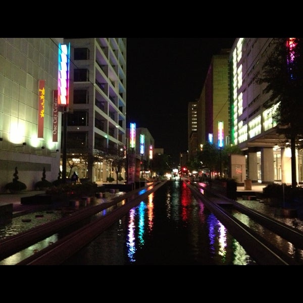 Photos at METRORail Main Street Square (Northbound) Station - Main St