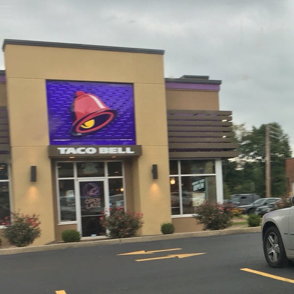 Taco Bell - 10035 Manchester Rd