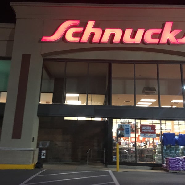 Schnucks Brentwood - Grocery Store