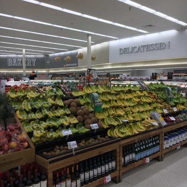 Hy-Vee - Grocery Store in Southwest Area