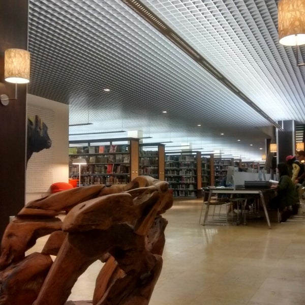 Photos at Jen Library - Library in Savannah