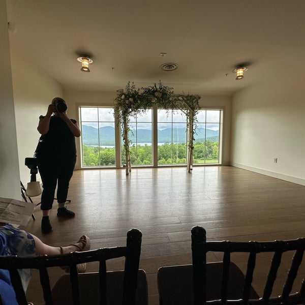 Mountain Top Inn - Resort