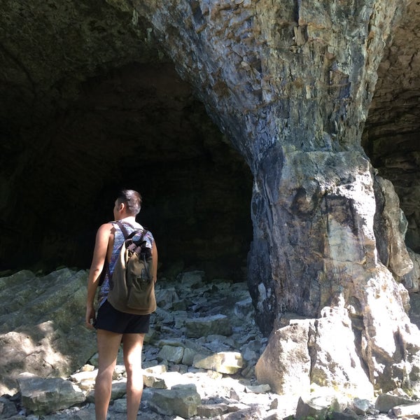 Bruce's Caves - 33 visitors