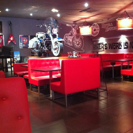 99% Moto Bar - Burger Joint in Barcelona