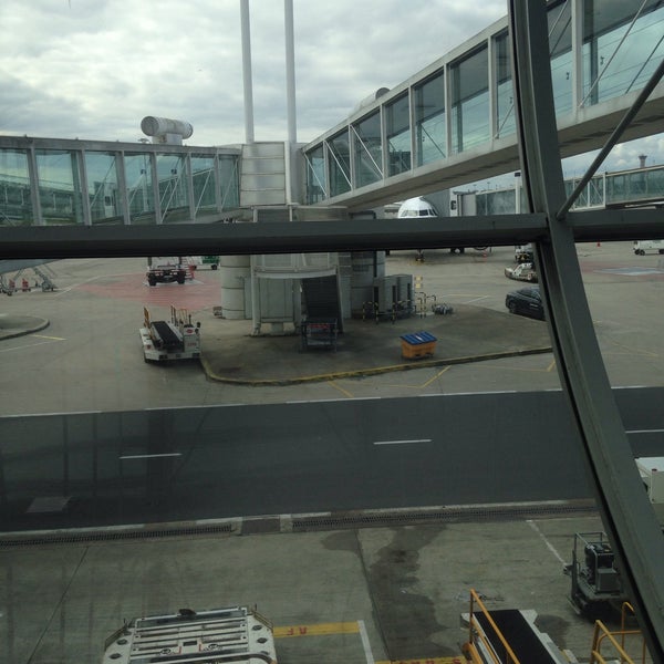 Gate D41 - Terminal 2D