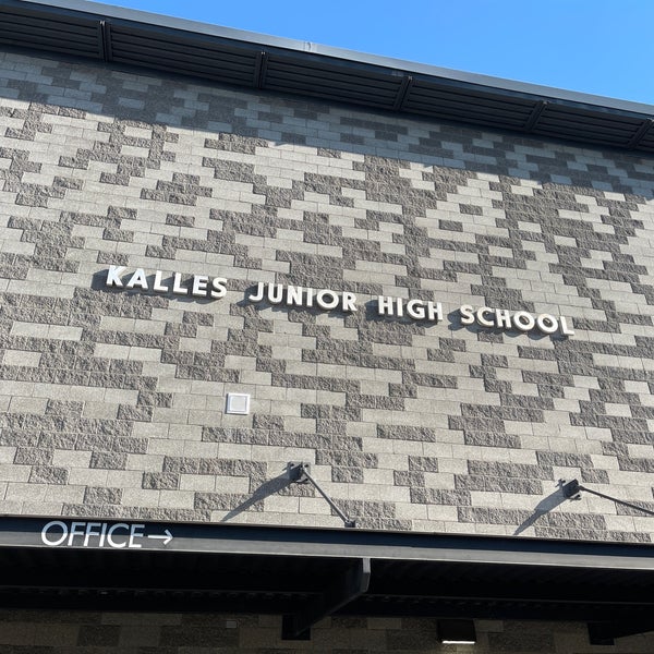 Kalles Junior High