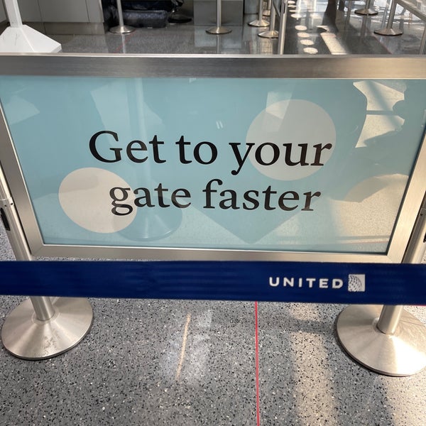 Security Checkpoint - Chicago, IL