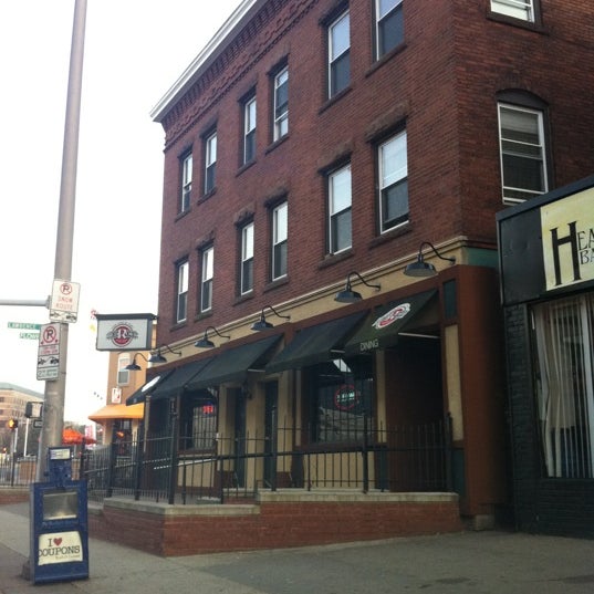 Red Rock Tavern - Hartford, CT