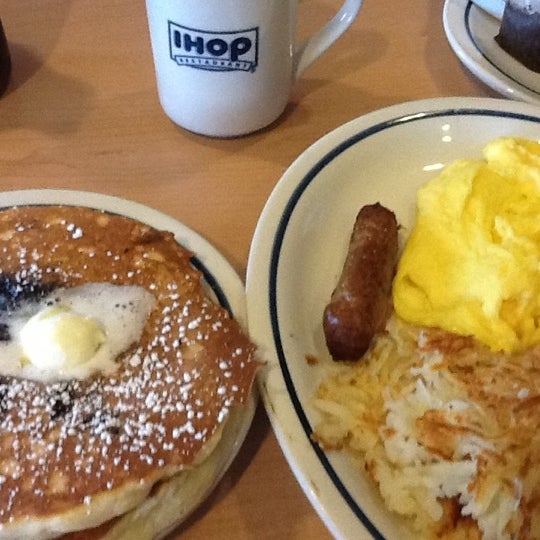IHOP - Airport Plaza Shopping Center, New Castle, DE - 148 N Dupont Hwy