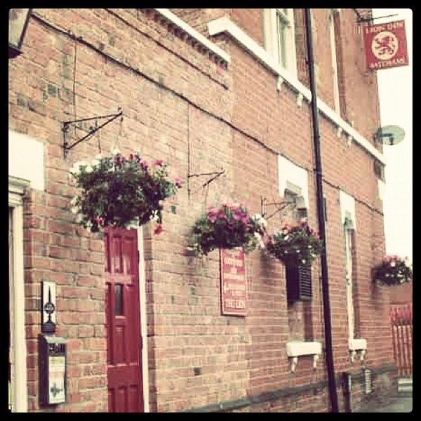 The Lion Inn - Pub