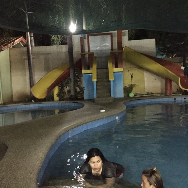 BluSyl Resort - Swimming Pool in Calamba