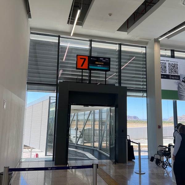 Photos at General Ignacio Pesqueira Garcia International Airport (HMO ...