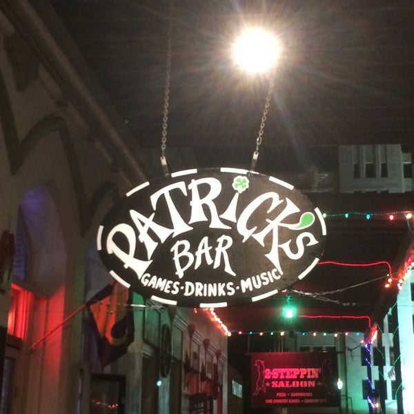 patrick bar - The Strand - 62 visitors