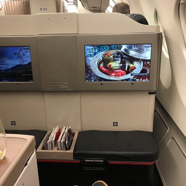 Turkish Airlines Flight TK 69 BKK-IST - BKK Airport