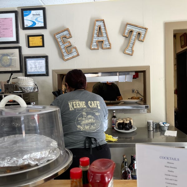 Historic Keene Cafe - 30256 Woodford Tehachapi Road
