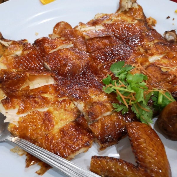 Equatorial Seafood Restaurant - Bandar ramai-ramai