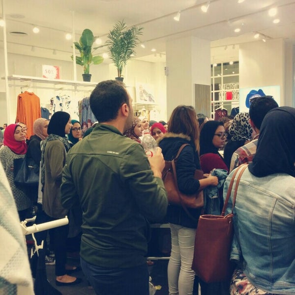 Center Point - Clothing Store in New Cairo