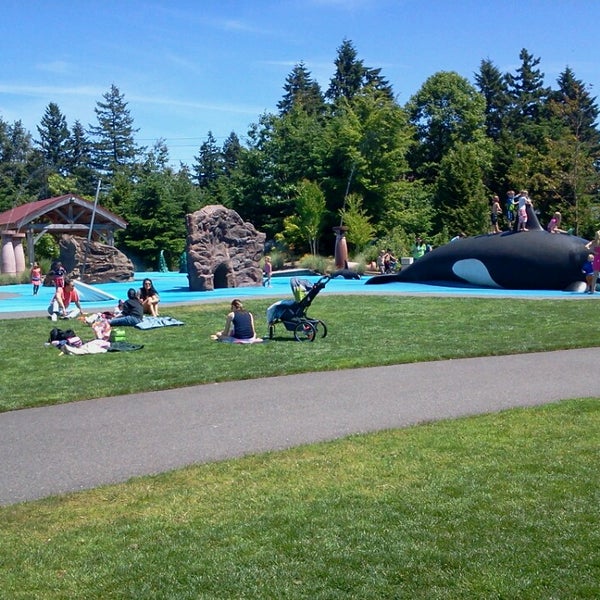 Crossroads Park - Crossroads - 16000 NE 10th St