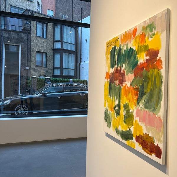 Hauser & Wirth - Art Gallery in London