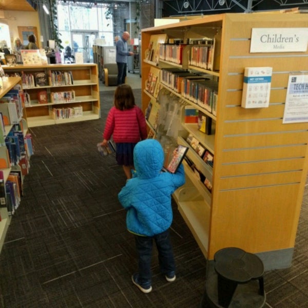 Seattle Public Library - Capitol Hill - 425 Harvard Ave E