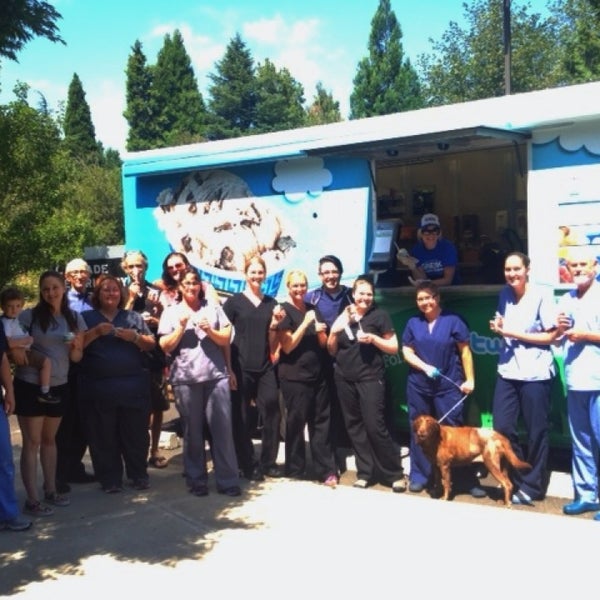 Cascade Veterinary Referral Center - Tigard Neighborhood Area 5 - 0 tips