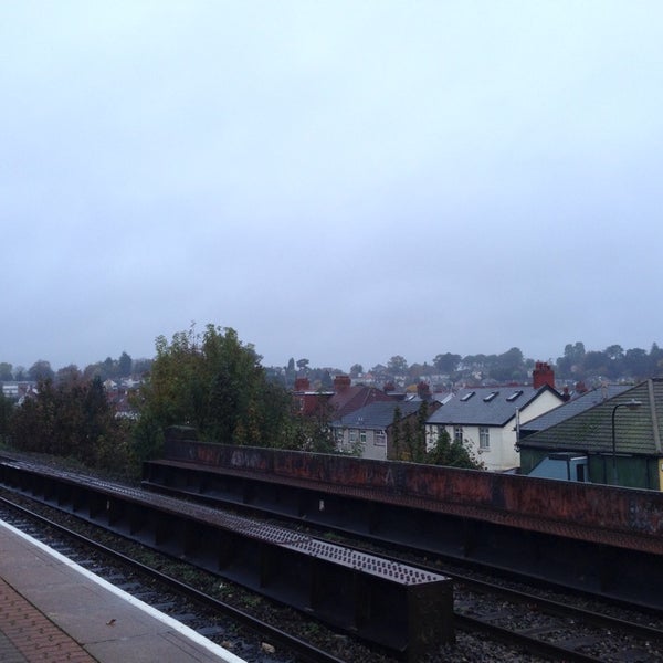 Waun-Gron Park Railway Station (WNG) - Fairwater - 1 tip