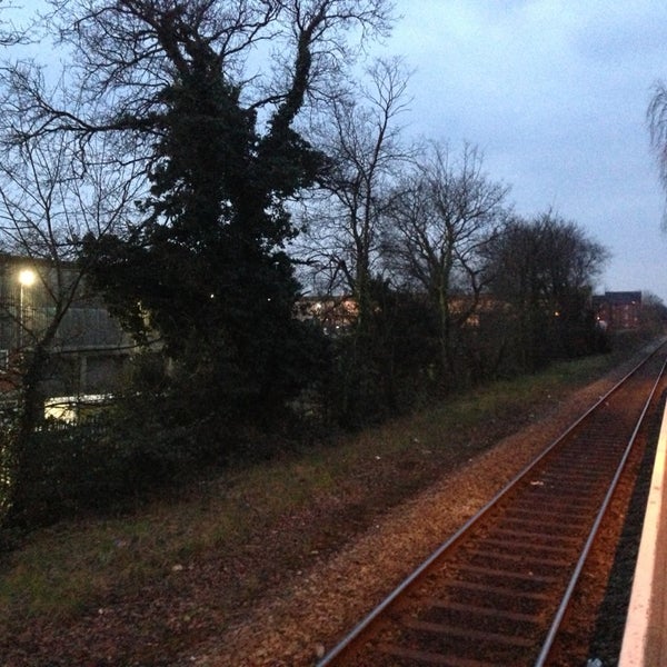 Ty Glas Railway Station (TGS) - Rail Station in Cardiff