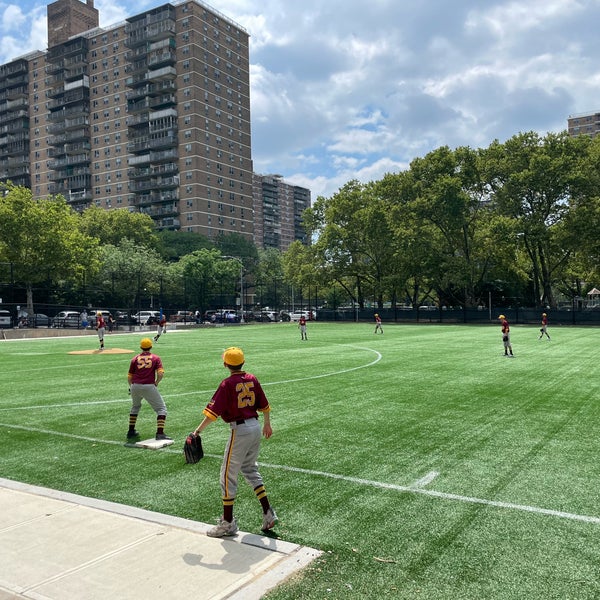 Sternberg Park - East Williamsburg - 4 tips