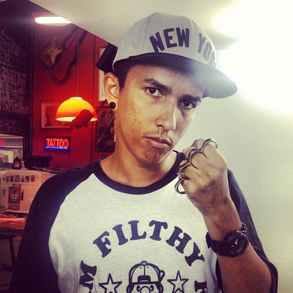 Cute Guys With Snapbacks On Tumblr