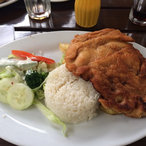 Pollos a la Leña Fabrizio - Surco, Lima