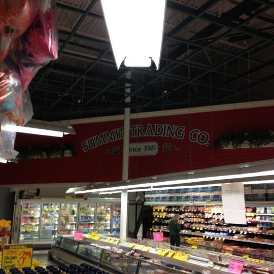 Summit Trading Co (Now Closed) - Grocery Store in Puyallup