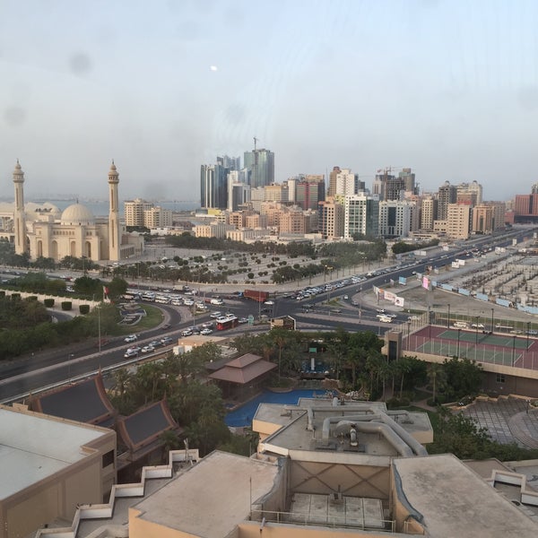 Gulf Hotel - Hotel in Gudaibiya, Manama