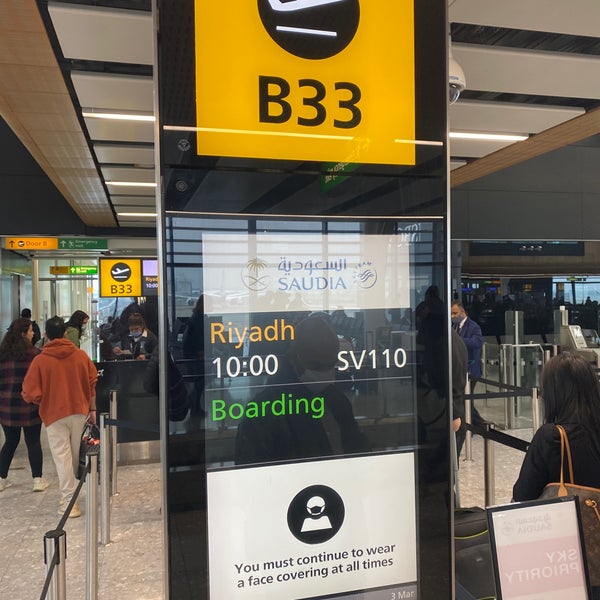 Gate B33 - 2 tips from 1015 visitors