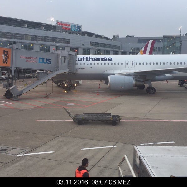 Lufthansa Flight LH 075 - Plane in Düsseldorf