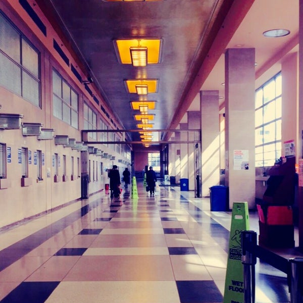 US Post Office - Post Office in Center City East