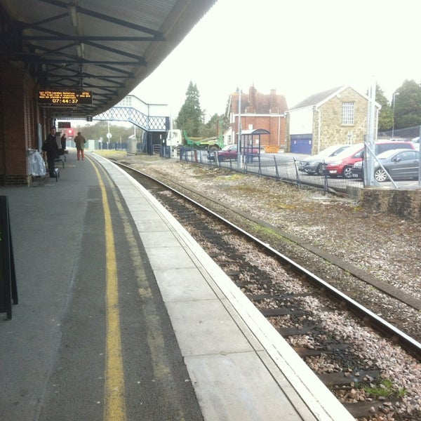 Yeovil Junction Railway Station (YVJ) - Stoford