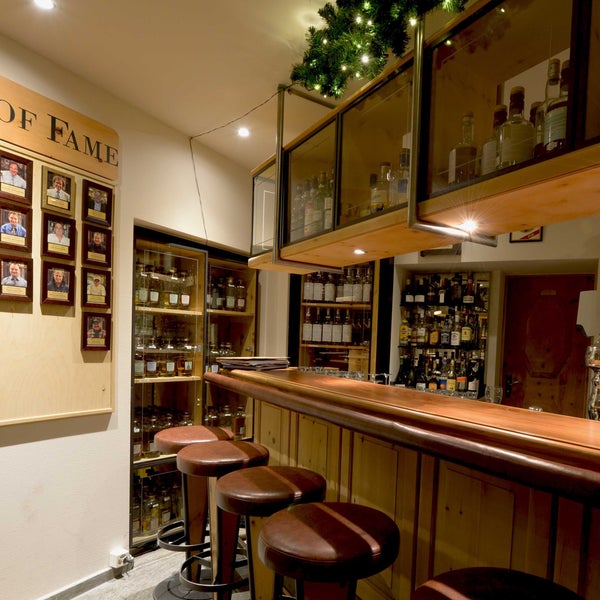 Devil's Place - Whisky Bar in St. Moritz