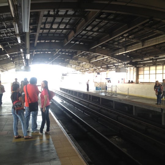 Photos at MRT3 - Araneta Center-Cubao Station - Metro Station in Quezon ...
