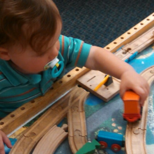 Madeira Branch Library - 7200 Miami Ave