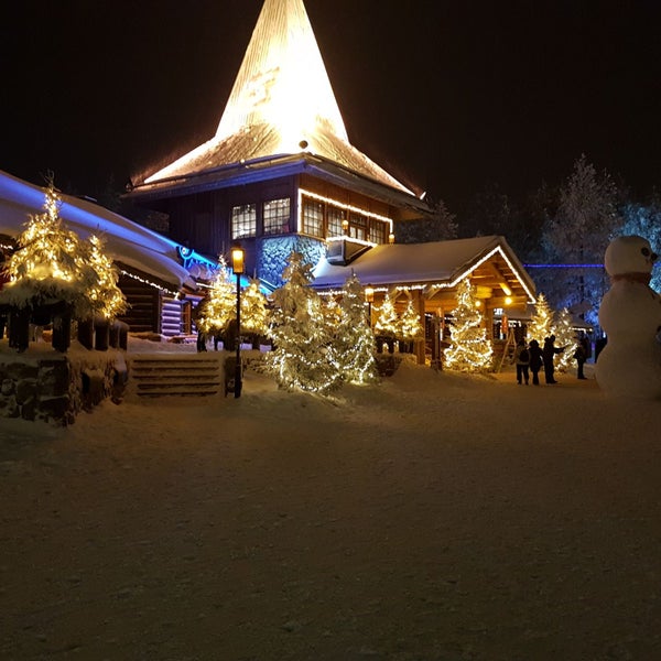 Santa Claus Holiday Village - 12 tips