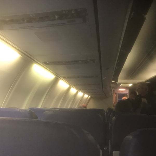 Gate A17 - Airport Gate in Midway Airport