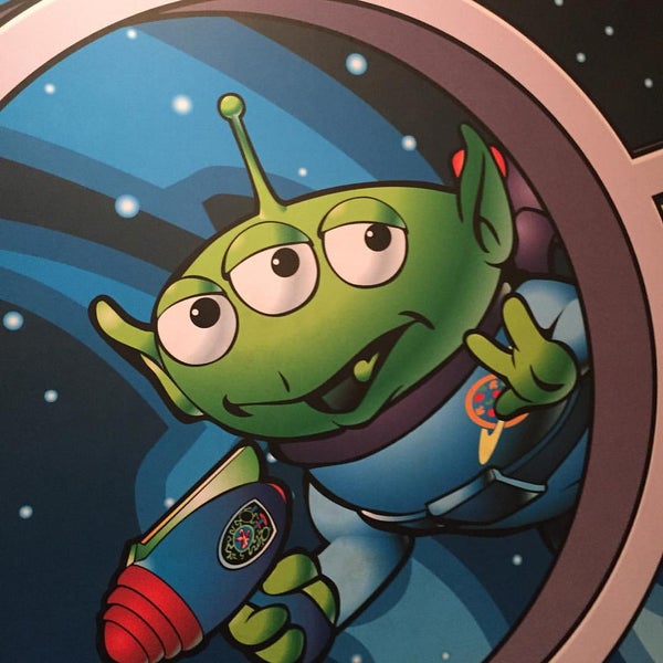 Buzz Lightyear Laser Blast - Discoveryland®