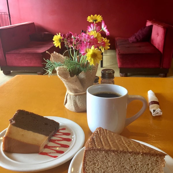 Kristoffer's Café & Bakery - East Pilsen - 1733 S Halsted St