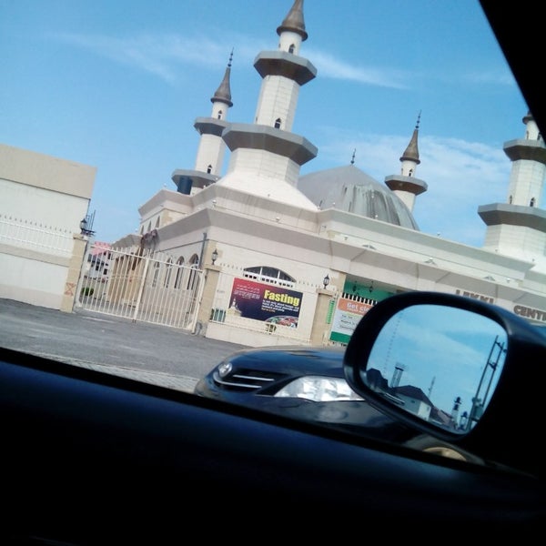 Lekki Muslim Ummah Central Mosque - Mosque in Lekki Phase 1