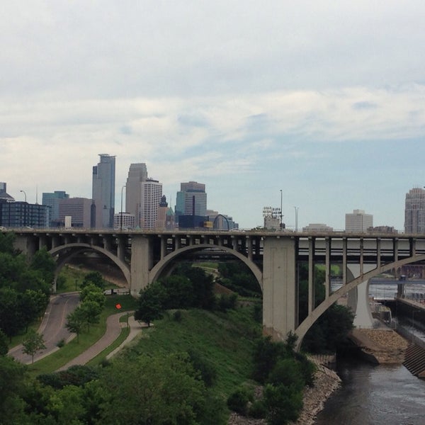 Minneapolis Scenic Overlook - Cedar-Riverside - 0 tips