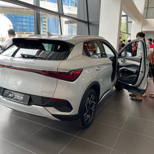 BYD TREC Kuala Lumpur - Auto Dealership in Royal Selangor Golf Club